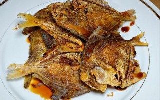 干烧鲳鱼怎么做好吃_干烧鲳鱼的做法窍门