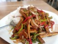 香干回锅肉盖码饭怎么做_香干回锅肉盖码饭热量高吗
