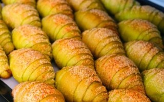 电烤箱烤面包多少度_烤多久才松软