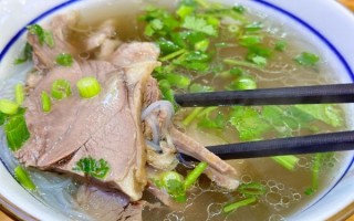 羊肉汤的做法窍门_羊肉汤怎么炖不膻