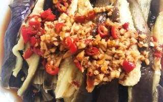 家常凉拌茄子怎么做_凉拌茄子用不用焯水