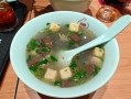 南京鸭血粉丝汤正宗配料有哪些_为什么鸭血粉丝汤这么鲜