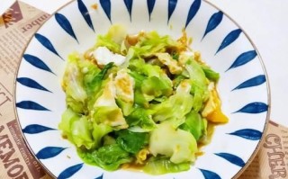 清炒圆白菜怎么炒才脆_清炒圆白菜要不要焯水