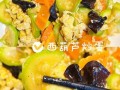 西葫芦炒木耳怎么做_西葫芦炒木耳用焯水吗