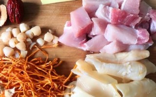 花胶排骨汤的做法_花胶提前泡多久