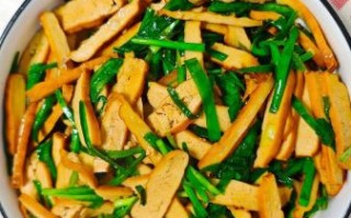 韭菜炒干豆腐怎么做_干豆腐要不要焯水