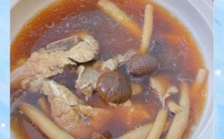 茶树菇排骨汤怎么炖最好喝_茶树菇排骨汤的做法窍门