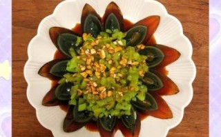 青椒变蛋怎么做_青椒皮蛋凉拌做法 青椒变蛋怎么做_青椒皮蛋凉拌做法