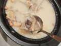 猪骨汤配什么食材_猪骨汤搭配什么好喝