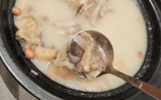 猪骨汤配什么食材_猪骨汤搭配什么好喝