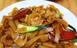 怎样炒河粉好吃又简单_河粉怎么炒不粘锅