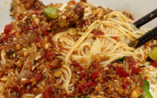 东坡肘子怎么做_正宗眉山做法