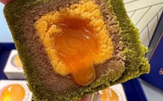 蛋黄流心月饼怎么做_蛋黄流心月饼哪个牌子好吃