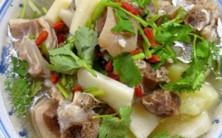 羊肉炖山药怎么做_山药炖羊肉需要焯水吗