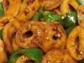 青椒炒面筋的家常做法_面筋怎么炒才入味