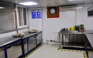 凉菜间标准图片_凉菜间布局规范