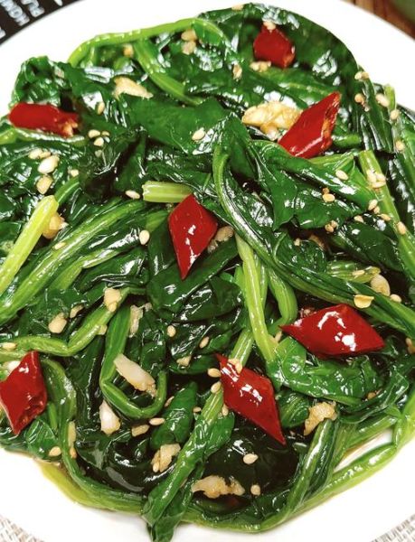 菠菜凉拌家常做法_菠菜凉拌怎么焯水不涩-第1张图片-山城妙识 菠菜凉拌家常做法_菠菜凉拌怎么焯水不涩-第1张图片-山城妙识