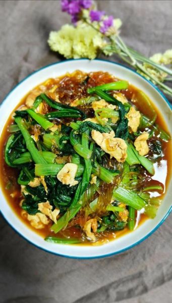 菠菜粉条鸡蛋怎么炒好吃_菠菜粉条鸡蛋的家常做法-第1张图片-山城妙识 菠菜粉条鸡蛋怎么炒好吃_菠菜粉条鸡蛋的家常做法-第1张图片-山城妙识