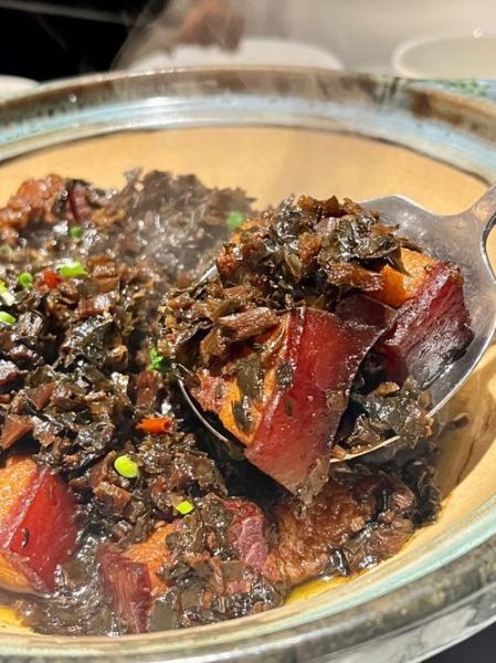 梅干菜烧肉怎么做才正宗_梅干菜烧肉的家常做法-第1张图片-山城妙识 梅干菜烧肉怎么做才正宗_梅干菜烧肉的家常做法-第1张图片-山城妙识
