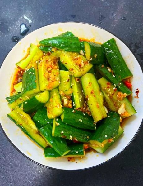 凉拌黄瓜怎么做_凉拌黄瓜要不要焯水-第1张图片-山城妙识 凉拌黄瓜怎么做_凉拌黄瓜要不要焯水-第1张图片-山城妙识