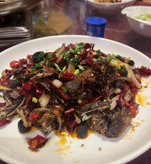 杨梅鸭怎么做_杨梅鸭做法步骤详解-第1张图片-山城妙识 杨梅鸭怎么做_杨梅鸭做法步骤详解-第1张图片-山城妙识
