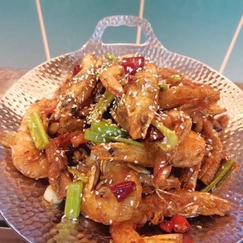鱿鱼虾干锅怎么做_干锅鱿鱼虾最正宗做法-第2张图片-山城妙识 鱿鱼虾干锅怎么做_干锅鱿鱼虾最正宗做法-第2张图片-山城妙识