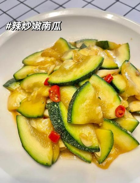 炒南瓜怎么做_炒南瓜要不要焯水-第1张图片-山城妙识 炒南瓜怎么做_炒南瓜要不要焯水-第1张图片-山城妙识