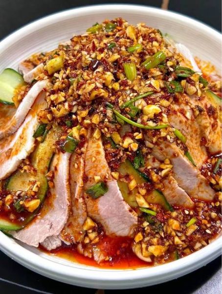 蒜泥白肉怎么做_蒜泥白肉正宗做法-第2张图片-山城妙识 蒜泥白肉怎么做_蒜泥白肉正宗做法-第2张图片-山城妙识