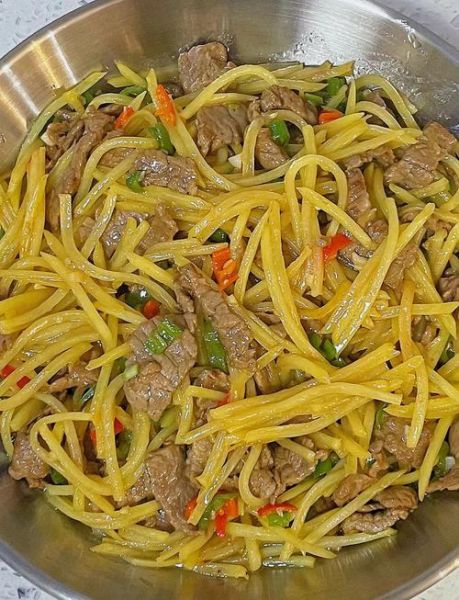 土豆炒牛肉怎么炒才嫩_家常土豆炒牛肉做法-第1张图片-山城妙识 土豆炒牛肉怎么炒才嫩_家常土豆炒牛肉做法-第1张图片-山城妙识