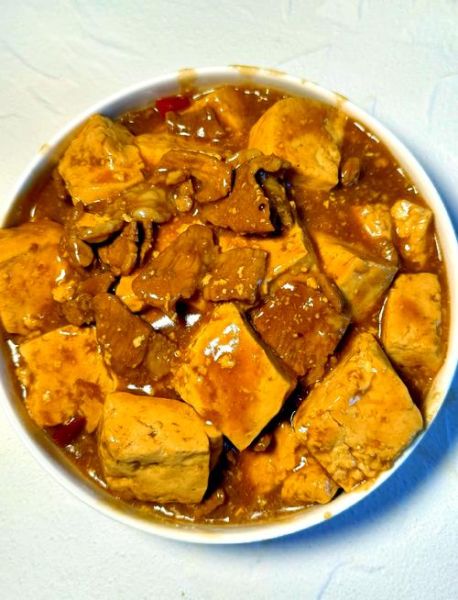 猪肉炖豆腐怎么做好吃_家常做法步骤详解-第1张图片-山城妙识 猪肉炖豆腐怎么做好吃_家常做法步骤详解-第1张图片-山城妙识