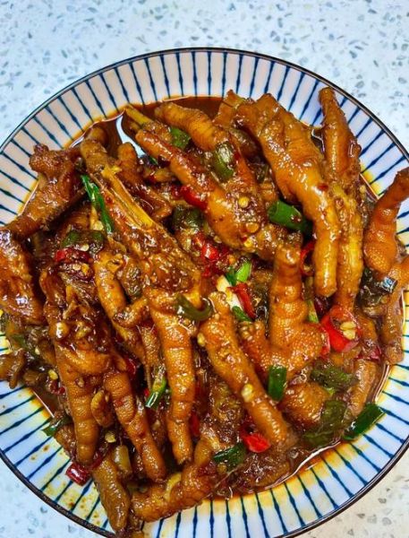 炒鸡爪怎么做才软糯入味_炒鸡爪的家常做法步骤-第3张图片-山城妙识