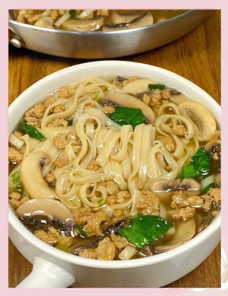 面条肉汤怎么熬_家常面条肉汤做法-第3张图片-山城妙识