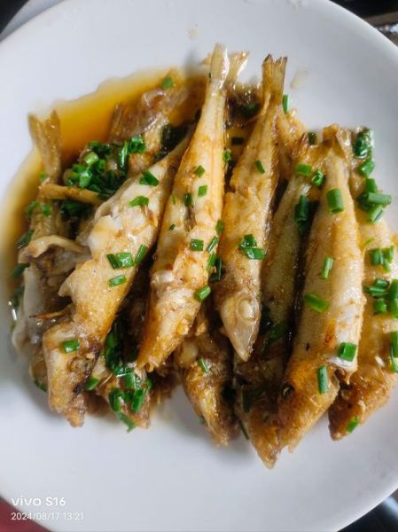 沙丁鱼怎么做好吃_沙丁鱼图片做法-第3张图片-山城妙识