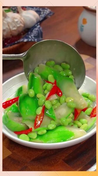 冬瓜炒毛豆怎么做_冬瓜炒毛豆需要焯水吗-第1张图片-山城妙识