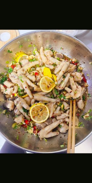 柠檬鸡脚怎么做_柠檬鸡脚的做法大全-第1张图片-山城妙识