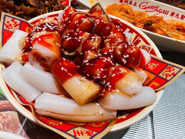 炒猪肠粉怎么炒才好吃_家常猪肠粉做法步骤-第3张图片-山城妙识