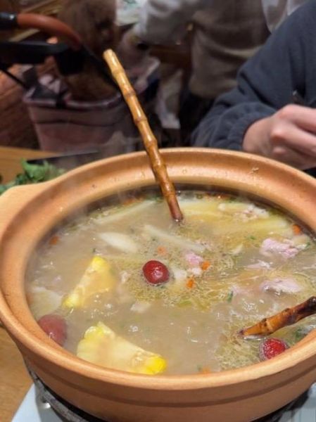 砂锅羊肉怎么做好吃_砂锅羊肉的家常做法-第1张图片-山城妙识 砂锅羊肉怎么做好吃_砂锅羊肉的家常做法-第1张图片-山城妙识