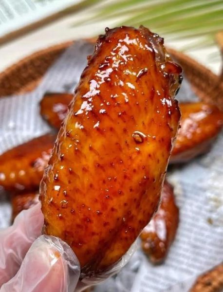 蜜汁烤翅烤箱温度和时间_蜜汁烤翅怎么腌制才入味-第3张图片-山城妙识