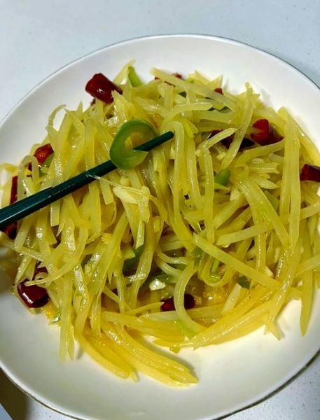 土豆丝怎么炒才脆_家常土豆丝做法大全-第2张图片-山城妙识