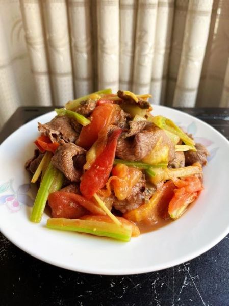 番茄炒肉怎么做_番茄炒肉先炒番茄还是先炒肉-第1张图片-山城妙识