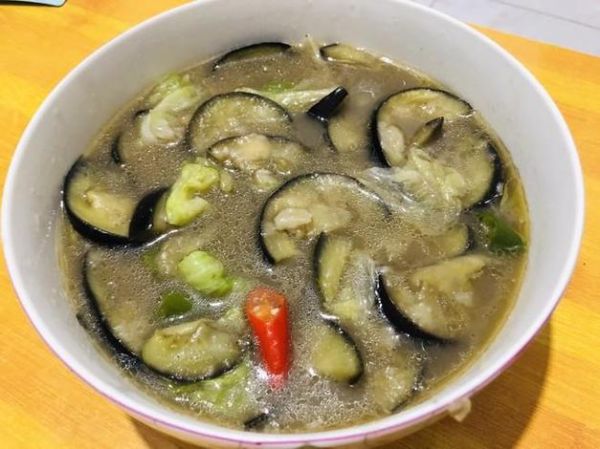 茄子煮汤怎么做_茄子煮汤需要焯水吗-第3张图片-山城妙识