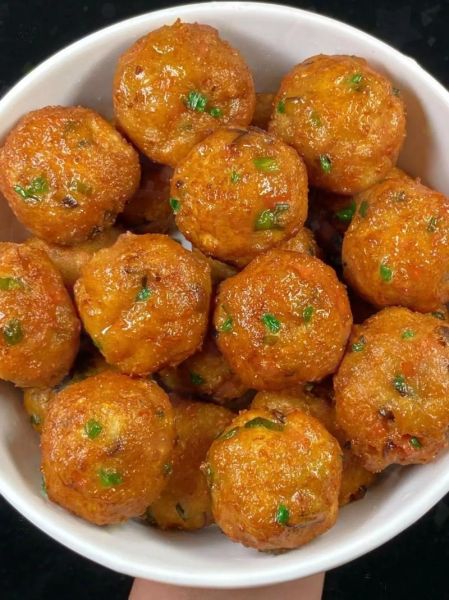 素炸豆腐丸子怎么做_豆腐丸子不碎秘诀-第1张图片-山城妙识