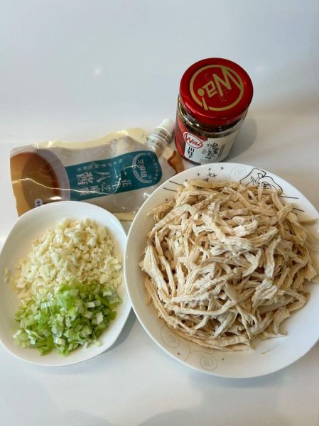 土豆丝凉面怎么做_土豆丝凉面需要焯水吗-第3张图片-山城妙识 土豆丝凉面怎么做_土豆丝凉面需要焯水吗-第3张图片-山城妙识