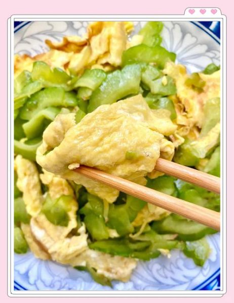苦瓜炒鸡蛋怎么做不苦_苦瓜炒鸡蛋的家常做法-第2张图片-山城妙识