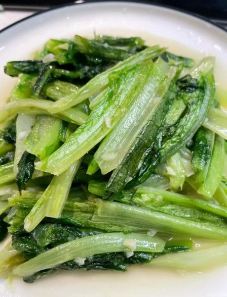 清炒油麦菜怎么做_油麦菜焯水还是不焯水-第3张图片-山城妙识