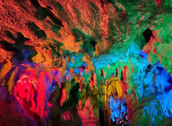 喀斯特地貌是怎么形成的_喀斯特地貌有哪些典型特征-第3张图片-山城妙识 喀斯特地貌是怎么形成的_喀斯特地貌有哪些典型特征-第3张图片-山城妙识