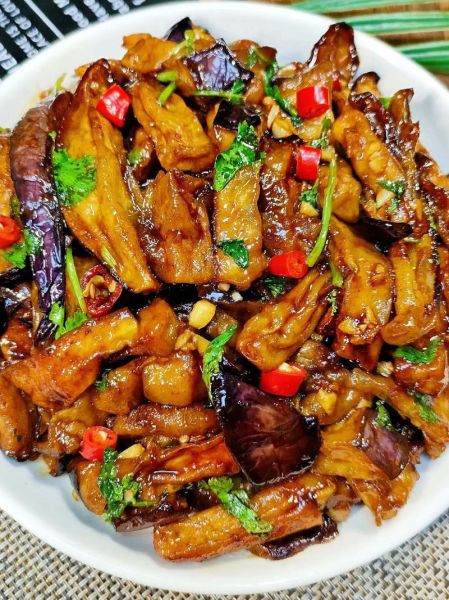 圆茄子炒肉怎么做好吃_圆茄子炒肉的家常做法-第2张图片-山城妙识 圆茄子炒肉怎么做好吃_圆茄子炒肉的家常做法-第2张图片-山城妙识