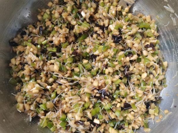 茄子馅饺子怎么做_茄子馅饺子做法步骤-第3张图片-山城妙识