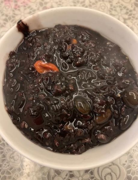 黑发粥的做法大全_黑发粥怎么熬才乌发-第1张图片-山城妙识 黑发粥的做法大全_黑发粥怎么熬才乌发-第1张图片-山城妙识