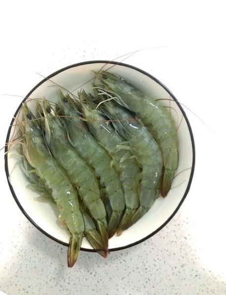 辣炒青虾怎么做_辣炒青虾需要焯水吗-第1张图片-山城妙识
